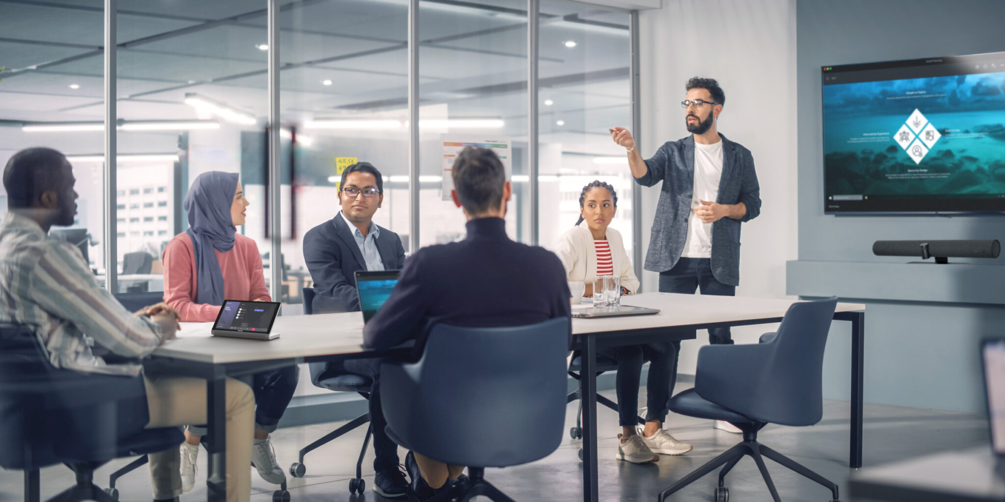 Ford AV – Helping People Communicate Audio-Video Installation