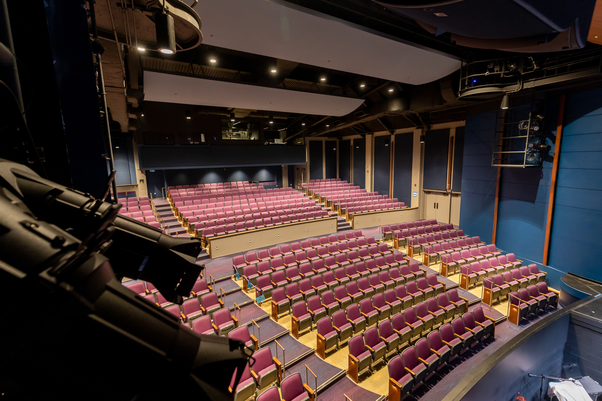 Diamond Head Theatre – Ford AV