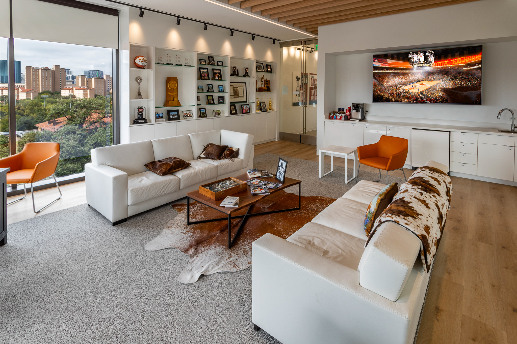 University of Texas Basketball & Rowing – Ford AV